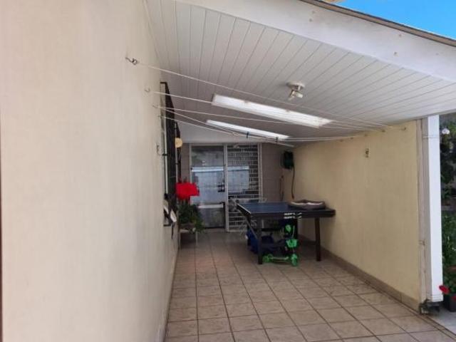 Residência térrea em condomínio fechado no bairro do Boqueirão