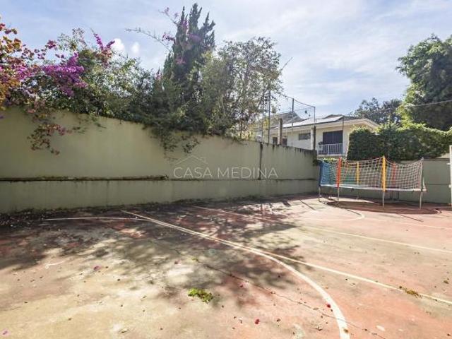 Residência exclusiva com 5 Suítes e Lazer Completo