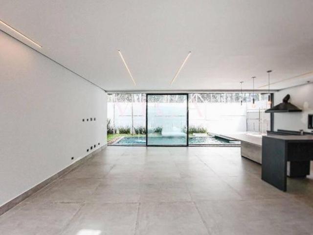 Residencial 04 Alphaville| Casa 300m² 4 Suítes | R$ 5,3 Mi ou R$ 35.000