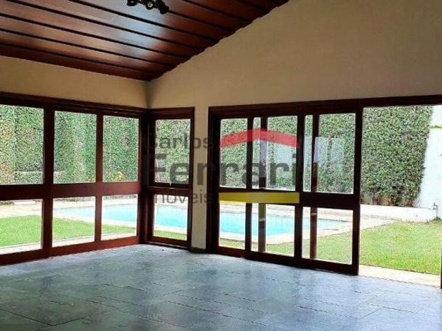 Residencial 1 Alphaville com 4 suítes e terreno de 610 m²