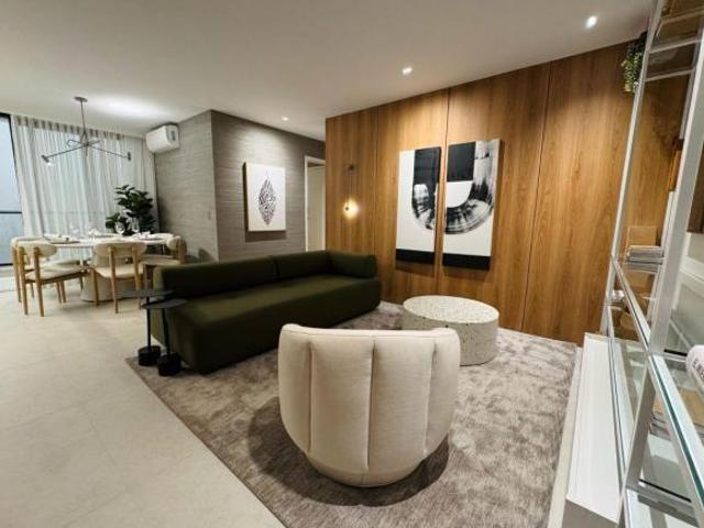 RESIDENCIAL TOMIE OTAKE AV FLABOYANT AGUAS CLARAS 100 METROS 03 QTS