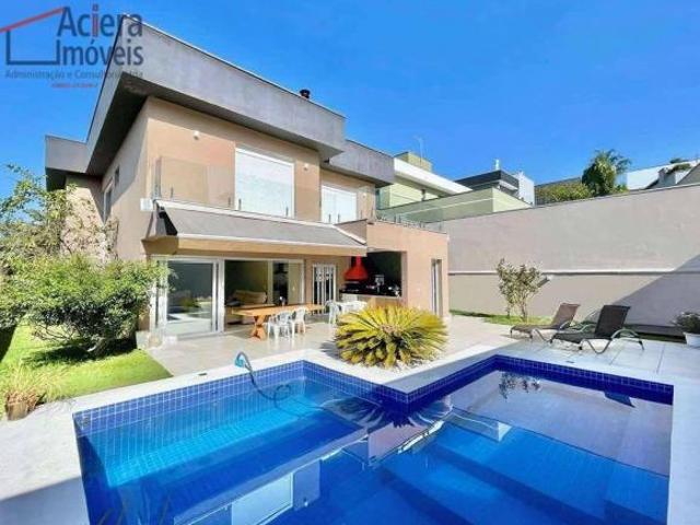 Residencial Vintage Casa com 3 suítes, espaços amplos e área de lazer