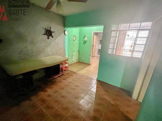 Residêncial à Venda em Localização Privilegiada da São Paulo, Vila Zatt para reforma