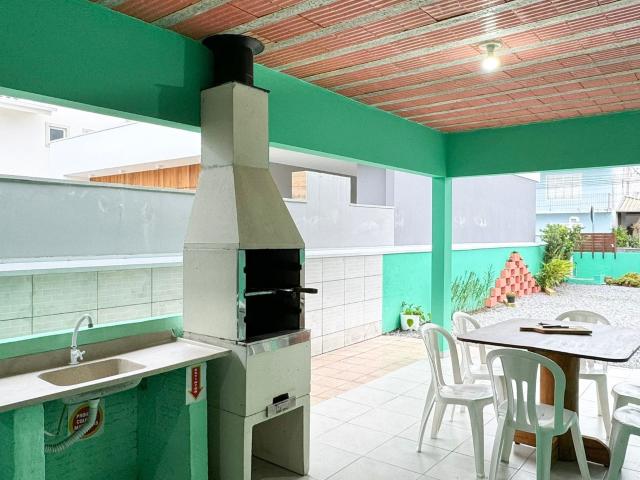 Residencial Amizade Praia da Pinheira PLH001