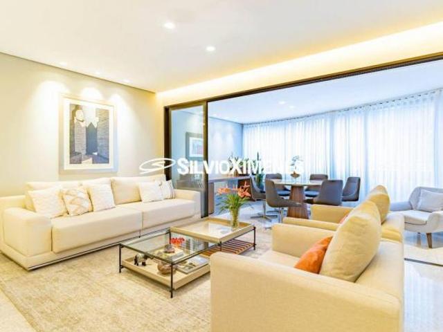 Residencial › Apartamento na Savassi com 150,00 M², 4 quartos e 3 vagas para Venda