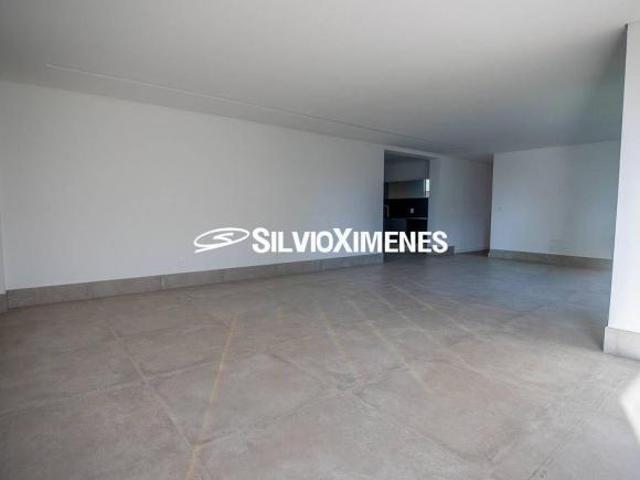Residencial › Área Privativa com 197,00 M², 4 quartos e 4 vagas para Venda