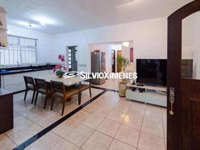 Residencial › Casa no Buritis com 395,00 M², 5 quartos e 4 vagas para Venda