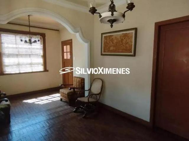 Residencial › Casa no Floresta com 200,00 M², 6 quartos e 1 vagas para Venda