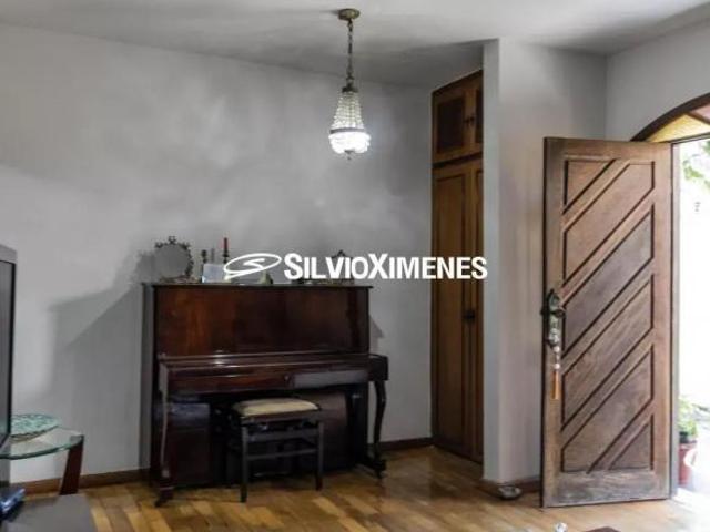 Residencial › Casa no Padre Eustáquio com 400,00 M², 4 quartos e 2 vagas para Venda