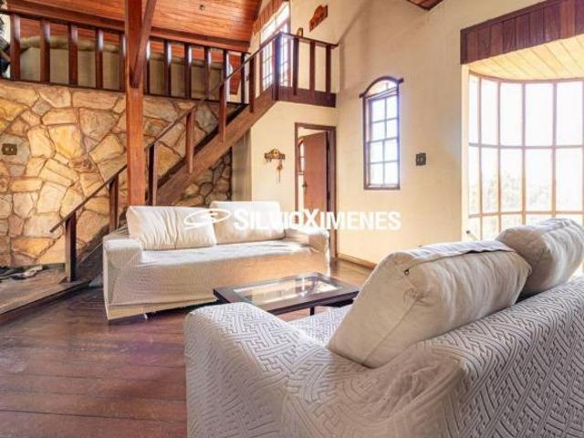 Residencial › Casa no São Lucas com 360,00 M², 4 quartos e 2 vagas para Venda