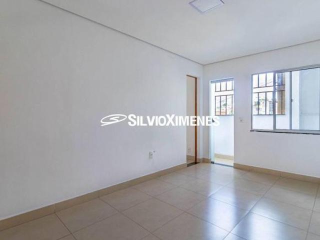 Residencial › Casa no Sagrada Família com 500,00 M², 3 quartos e 2 vagas para Venda