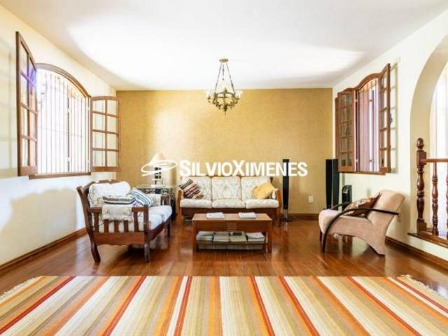 Residencial › Casa no Santa Lúcia com 513,00 M², 5 quartos e 6 vagas para Venda