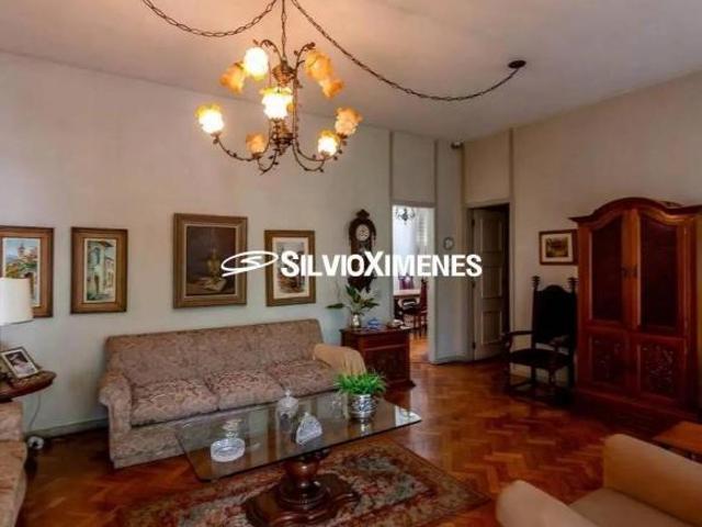 Residencial › Casa no Serra com 300,00 M², 4 quartos e 2 vagas para Venda
