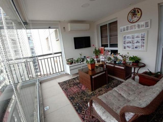Residencial Casa das Caldeiras/ 168m² / 3 suítes / 4 banheiros/ 3 vagas de garagem