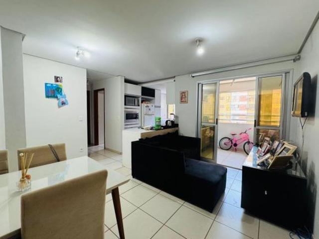 Residencial Château valois 2 quartos suite, sala de jantar e sala de estar, com armário