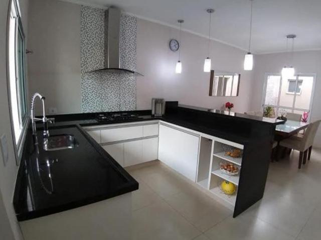 Residencial dos Lagos Casa Térrea com 3 quartos, 3 banheiros, 2 vagas