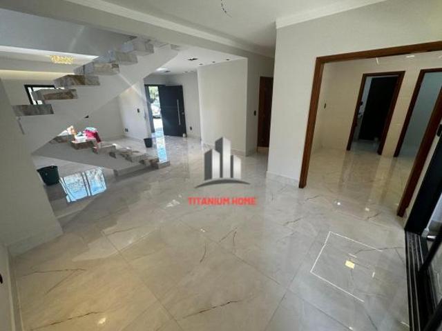 Residencial Flamboyant Casa 4 dorm sendo uma suite com closet no Condomínio Flamboyant