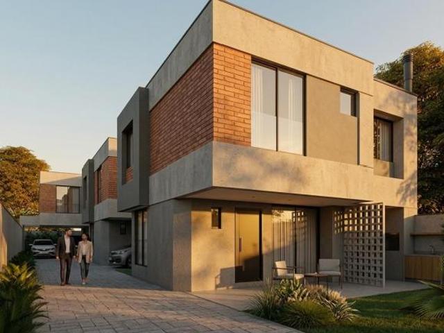 Residencial Guaimbê Sobrados não geminados com quintal amplo