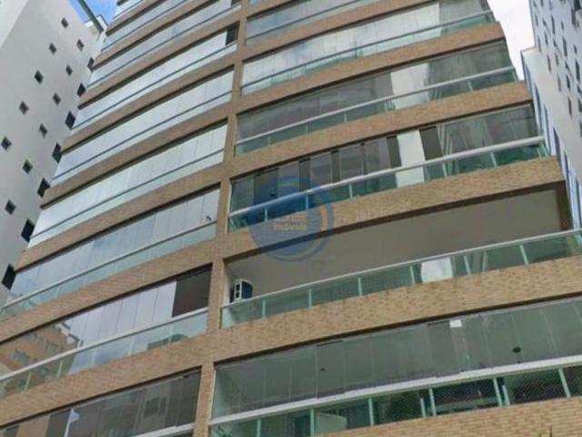 Residencial Málaga Apartamento Amplo à Venda em Localização Privilegiada