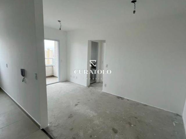 Residencial Martinique Apartamento à venda com 55 m², 2 quartos, varanda e vaga, Baeta Neves, São