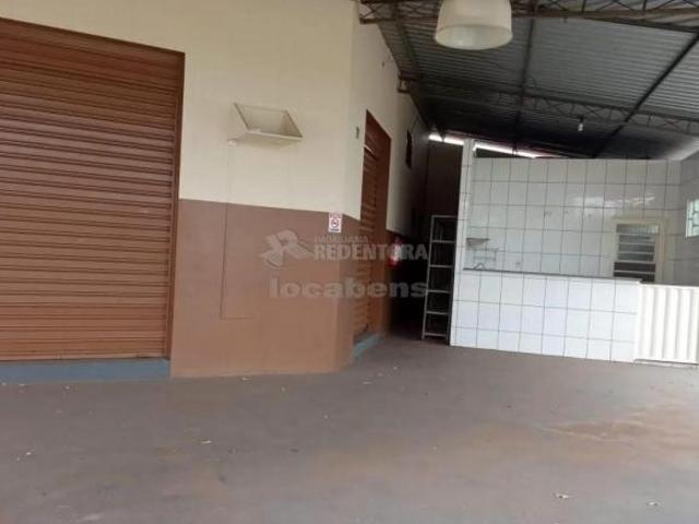 Residencial Nato Vetorasso Casa com Salão Comercial Venda