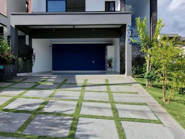 Residencial Phytus, 179m², Sistemas de energia fotovoltaica, 3 quartos, 4 vagas