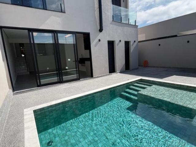 Residencial Phytus, 4 dormitórios, sendo 2 Suíte, 2 vagas de garage