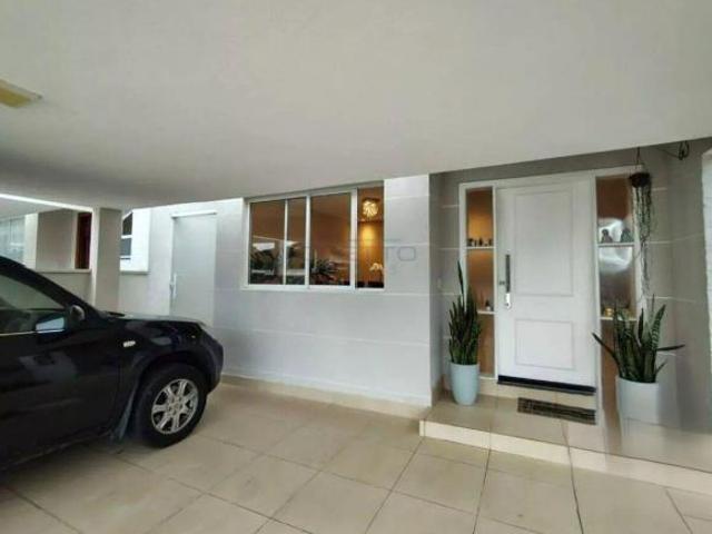Residencial Quinta da Encosta Espetacular Sobrado no Condomínio Quinta da Encosta – Vila Moraes |