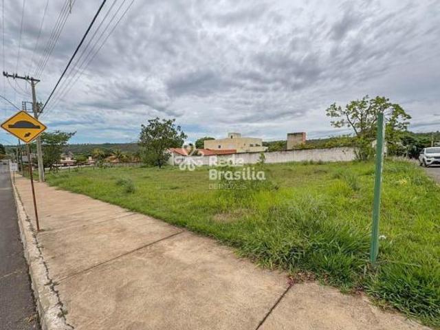 Residencial Quinta Interlagos Terreno à venda de esquina, plano, Jardim Botânico