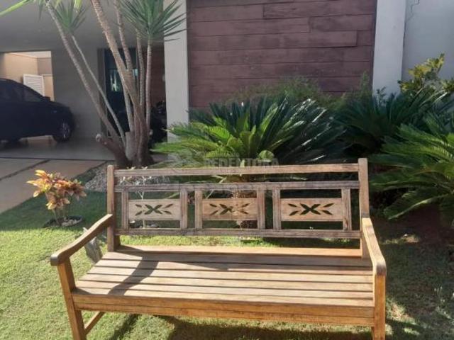 Residencial Recanto do Lago Casa com 3 dormitórios e garagem coberta