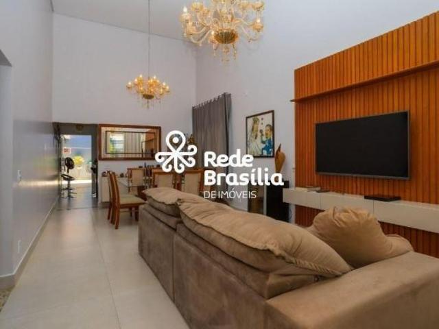 Residencial Sol Nascente Casa com 3 quartos suítes 2 vagas aceita financiamento e FGTS Sobra