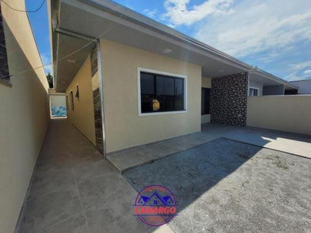 Residências à 300 mts da Praia de Canoas !