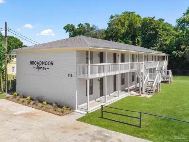 Residential Attached Pensacola, FL 216 Broadmoor Ln #5