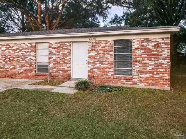 Residential Attached Pensacola, FL 3040 Donley St