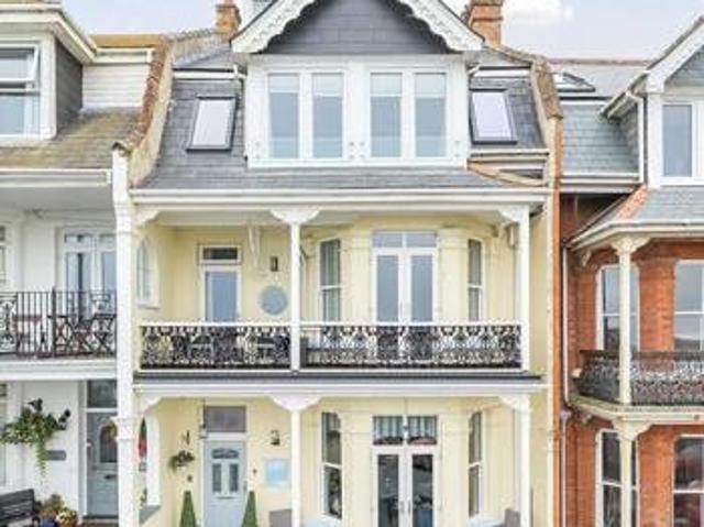 Residential Home Island Crescent, Newquay, 11 Bedroom Guest