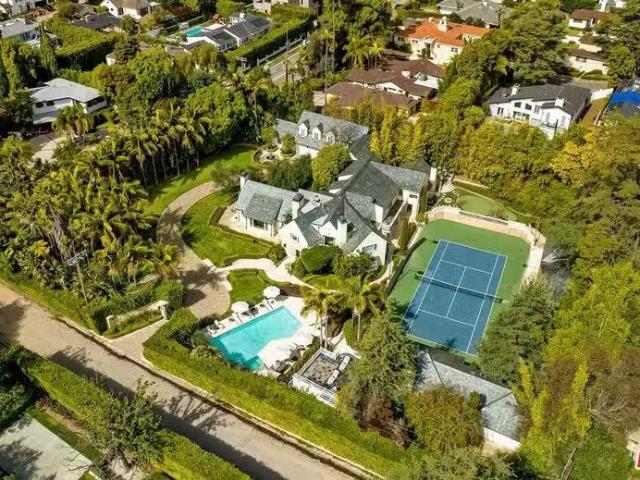 Residential Lease, Traditional Beverly Hills, CA 9555 Heath.