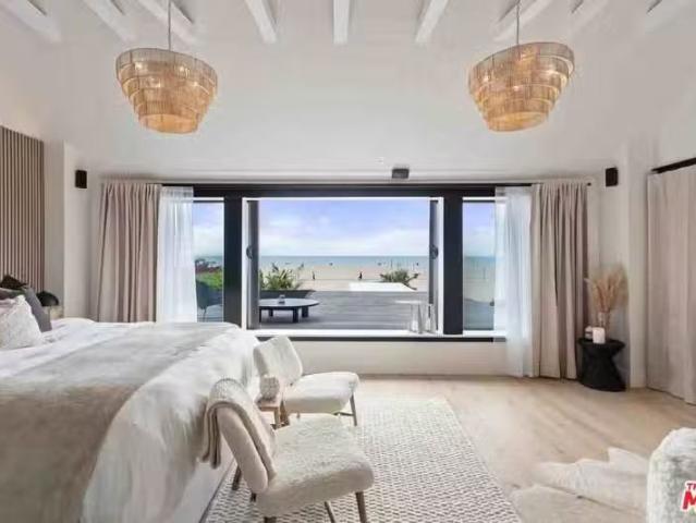 Residential Lease, Cape Cod Santa Monica, CA 653 Palisades.