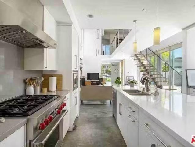 Residential Lease, Modern West Hollywood, CA 547 Huntley Dr