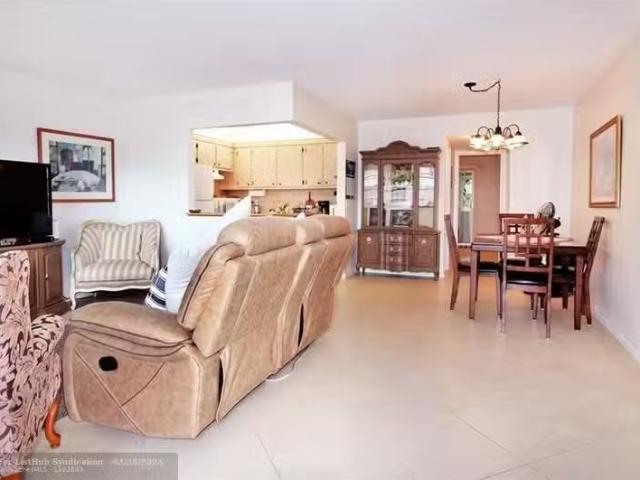 Residential Rental, Condo Deerfield Beach, FL 27 Newport B.