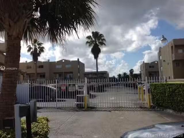 Residential Rental, Condo/Co op/Annual Hialeah, FL 2630 W 7.