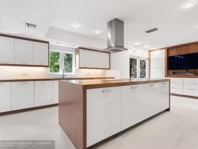 Residential Rental, Single Miami, FL 20275 W Oak Haven Cir