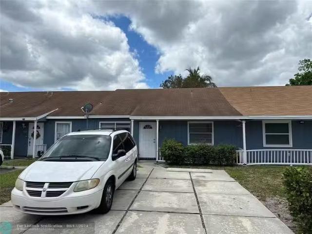 Residential Rental, Villa Deerfield Beach, FL 4741 Nw 3rd Ter