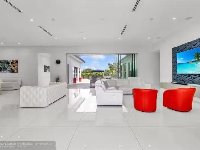 Residential Saleal, Single Cooper City, FL 3810 Nw 92nd Ave