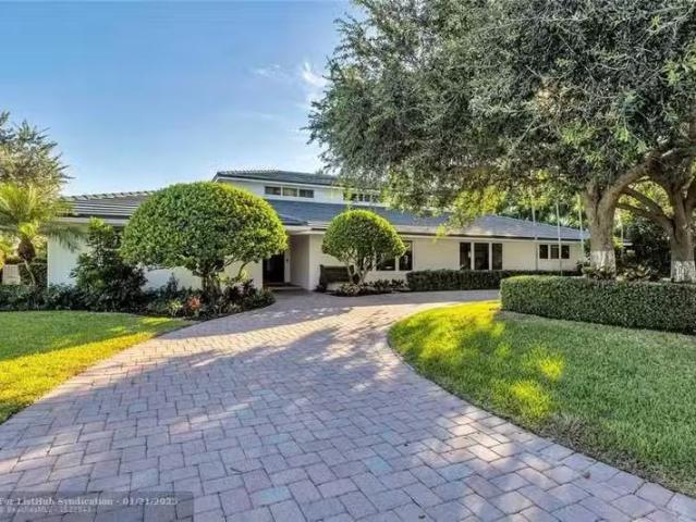 Residential Saleal, Single Sea Ranch Lakes, FL 2 Mendota Ln