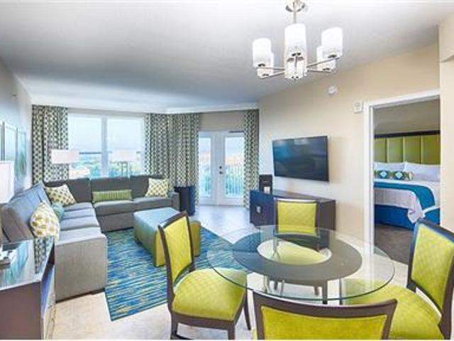 Resort Style Condo near Disney & Universal