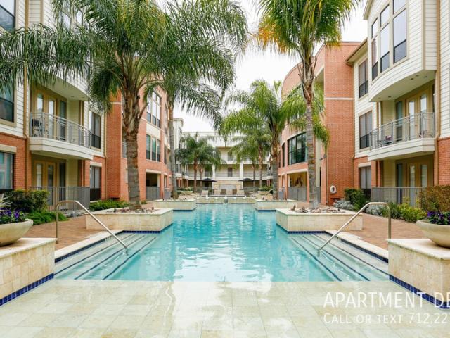 Resort style luxury apartment in Mid Westreduced rents