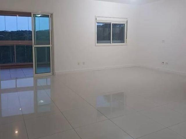 RESORT TAMBORÉ 133 M² 3 DORM