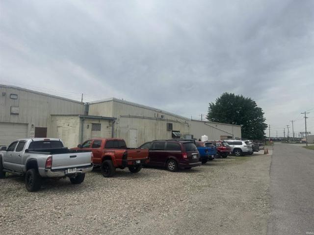 retail Elkhart IN DS103879649