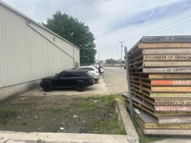 retail Elkhart IN ES103879649