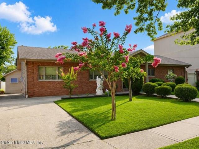 Retford Ave, Staten Island, Home For Sale